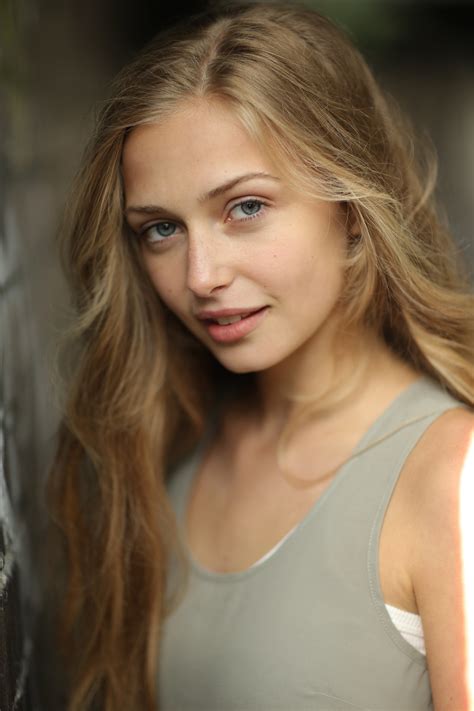 2020 Sophie Simnett 4k Wallpaper Hd Celebrities 4k Wallpapers Images