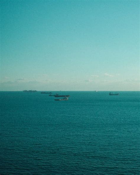 Busan Sea South Korea 고요한 교통 국제 해역 글로벌 기호 논리학 대한민국 리코 Gr Iiix 맑은 하늘 먼 무역 물 바다 바다