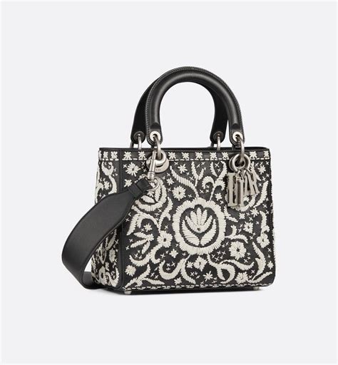 Dior Uk Official Online Boutique Fashion And Beauty Dior Dior