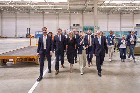 Daimler Truck Global Parts Center In Halberstadt Herzstück Im Harz Feierlich Eröffnet Daimler