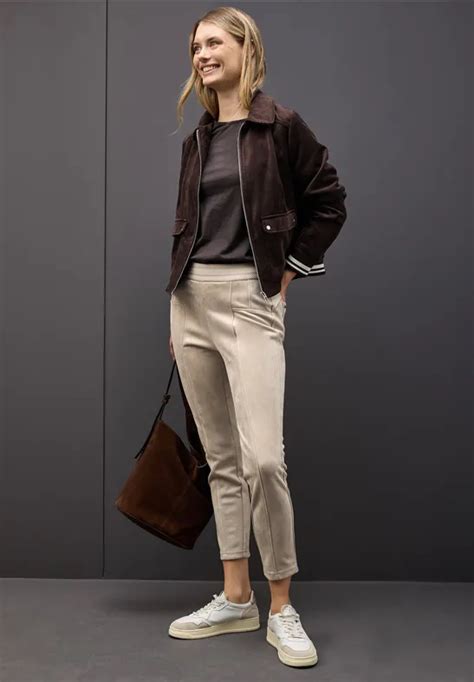 Street One Velours Broek Voor Dames In Beige Hope Street One