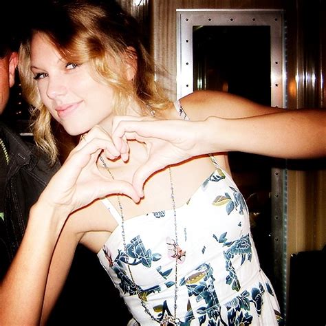 Post A Pic Of Taylor Without Makeup Props Taylor Swift Answers Fanpop