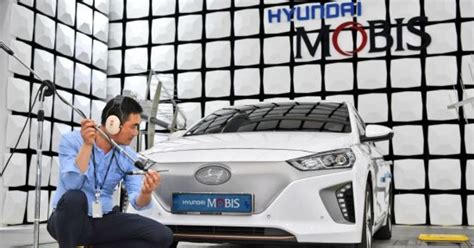 차 그릴 커버를 스피커로현대모비스 새 가상 엔진 사운드 시스템 개발