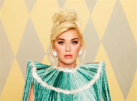 Katy Perry Smile Reve