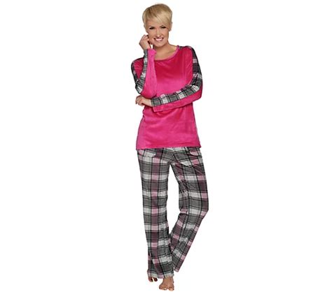 Cuddl Duds Ultra Plush Velvet Fleece Novelty Print Pajama Set