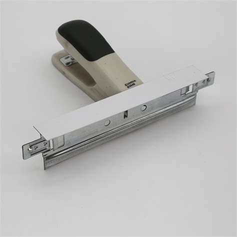 Compomen Galvanized Seel T Grid Ceiling Main Runner Cross Ee T Runner Main Tee T Runner Main