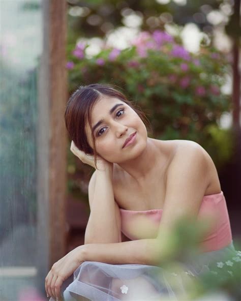 16 Hot Pics Of Shweta Tripathi That Make You Fall In Love W
