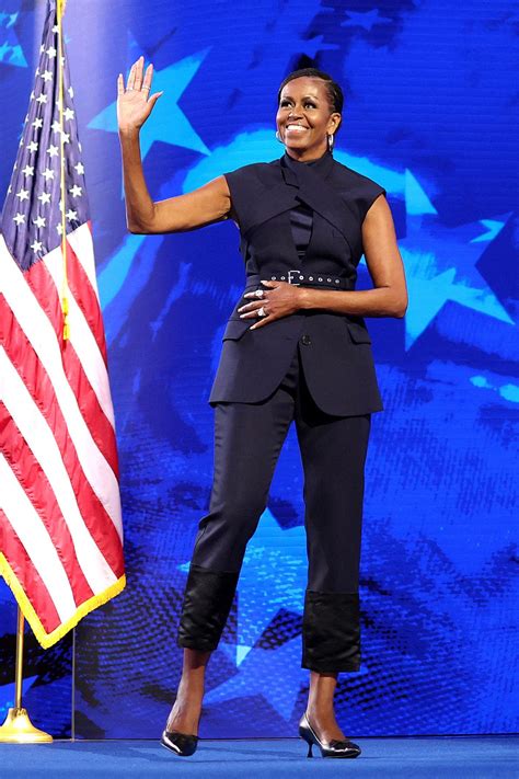 Michelle Obama Die Bilder Ihrer Schönsten Looks Galade