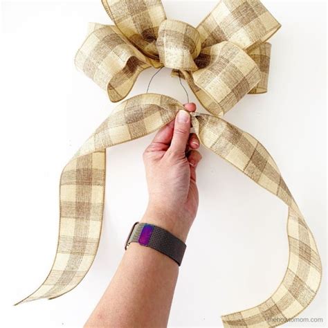 How To Make A Bow For A Wreath Easy How To Make Bows Homemade