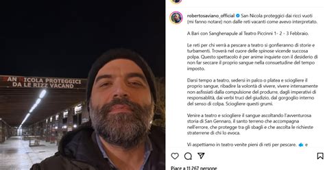 Roberto Saviano A Bari Il Selfie Al Molo E La Traduzione Sbagliata