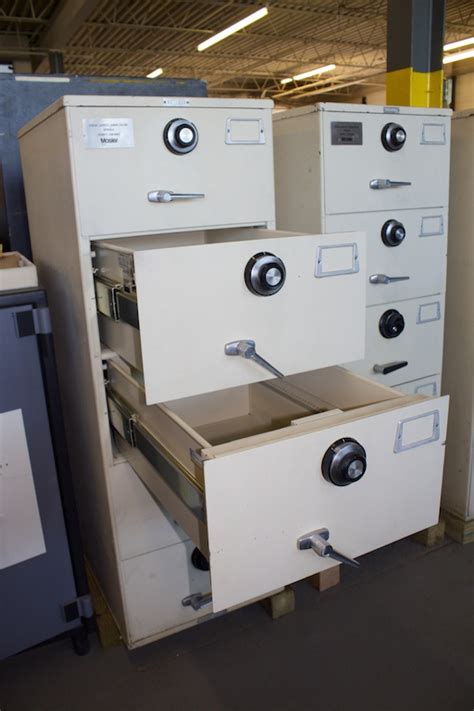 Pre Owned Mosler 5 Drawer Gsa Class 6 Filing Cabinet Legal Size Lackasafe