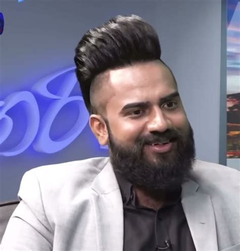 අනුශ්කට කෙල්ලො එපා උනේ ඇයි Youtube