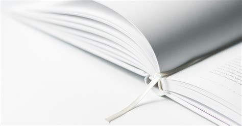 무겁고 비싼 책 사이에 달린 빨간 끈…근데 그거 뭐지 [그거사전]