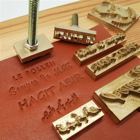 맞춤형 가죽 스탬프 황동 금형 맞춤형 로고 핫 스탬핑 나무 케이크 브랜딩 아이언 크래프트 엠보싱 프레스 스탬프 금형