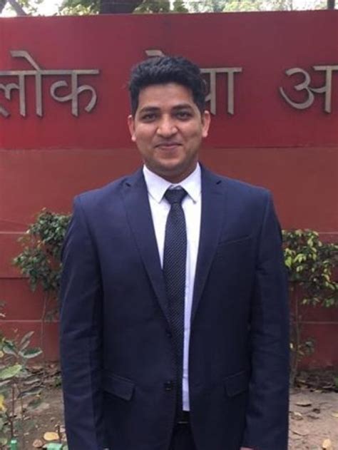 UPSC इटरवय क लए ज रह ह त डरस कड क रख धयन