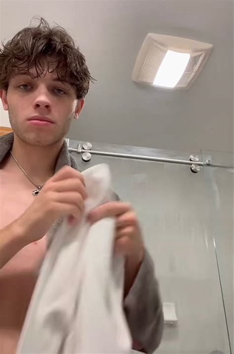 Matt Sturniolo Mattyb Fangirl Problems Fake Relationship