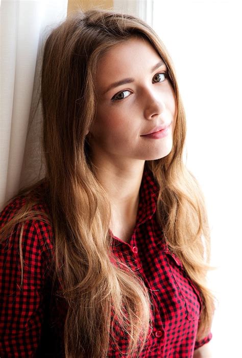 Take A Look R Mila Azul