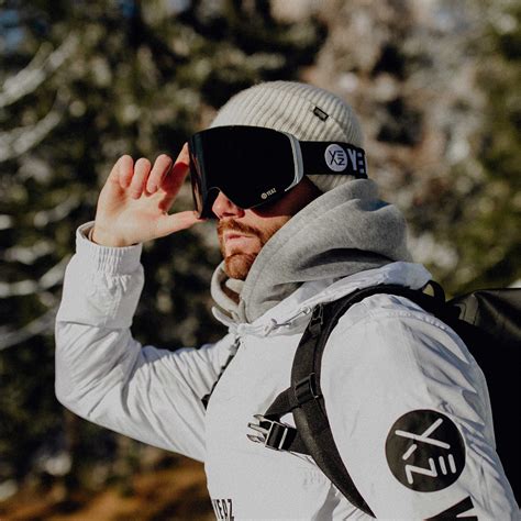 Apex Magnet Ski Snowboard Goggles Midnight Black Silver Yeaz
