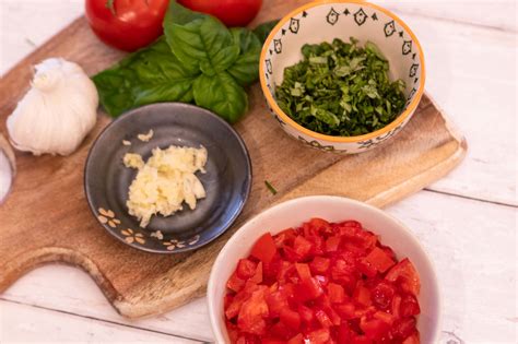 Tomato Basil Bruschetta The Fancy Pants Kitchen