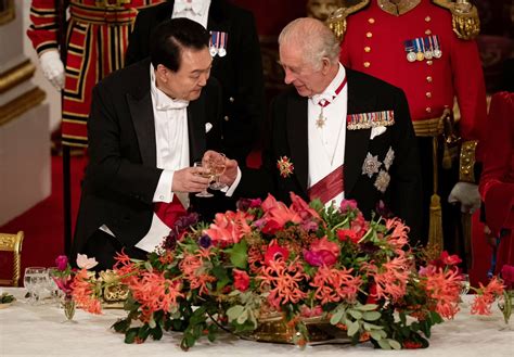 Glitz And Glamour For South Korean State Banquet At Buckingham Palace