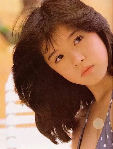 Akina Nakamori 🌺🏖 In Summer Just Girl Things Feathered Hairstyles