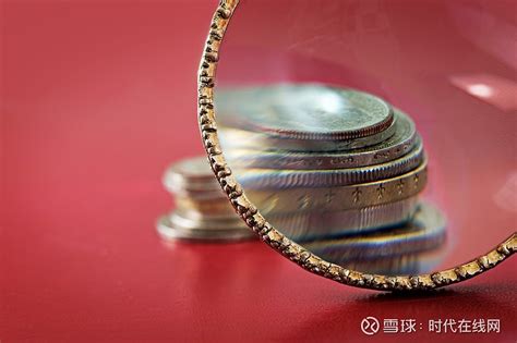 公募行业限薪传闻再起，今年已有超80名基金经理离职 来源：图虫 继圆信永丰基金“一姐”范妍离职后，又一位绩优基金经理离任。4月9日，嘉实基金