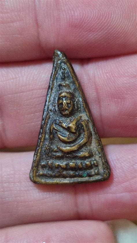 หลวงพ่อเพชร วัดท่าหลวง พิจิตร Ennxo