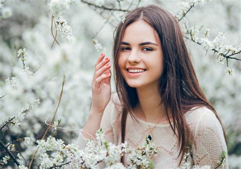 پروفایل بهاری دخترانه جدید و خاص عکس دختر در فصل بهار