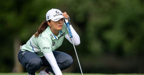 요동치는 ‘혼돈의 세계랭킹 … 고진영 1위서 2위로 하락 ‘톱50 중 45명 순위 이동 [오태식의 골프이야기]