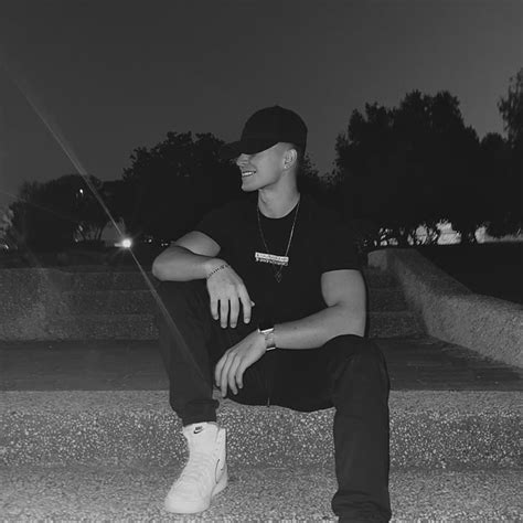 🖤𝕴𝖑𝖆𝖓🖤 O Ilan O • Threads Say More