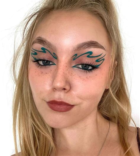 Pin By Amairani Luna On Make Up In 2024 Creative Eye Makeup Funky