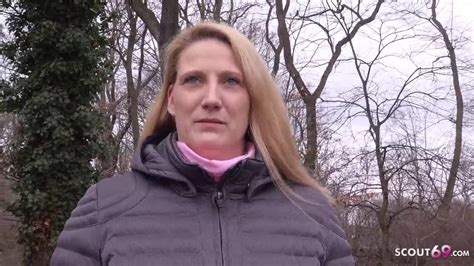 Curvy Cougar Sabrina Picked Up And Shagged In Berlin