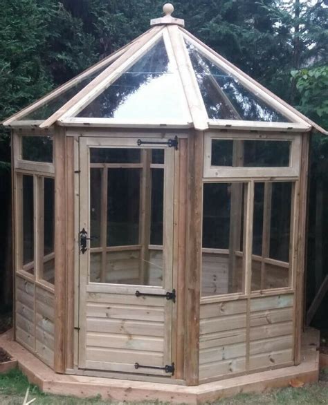 The Round Greenhouse From Metro