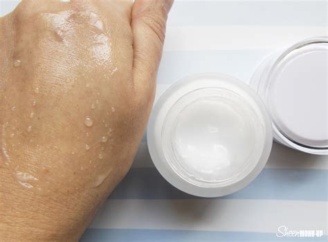 Elizavecca: Aqua Hyaluronic Acid Water Drop Cream