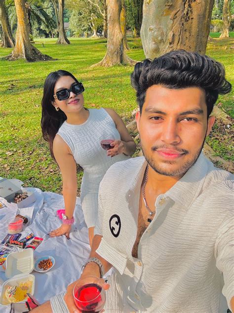 Kaveesha Devindi Added A New Photo Kaveesha Devindi