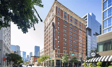 Chicago Hotel Deals Affordable Hotels In Chicago Il Groupon