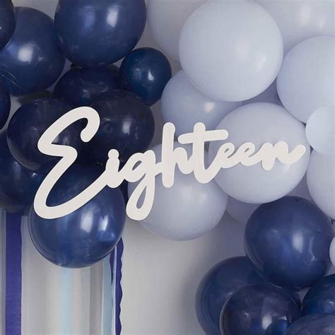 Kyltti Eighteen Partyhallifi