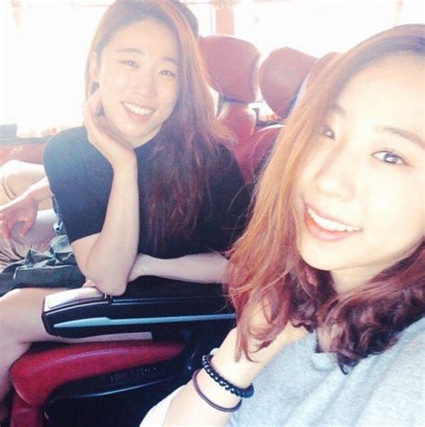 4월 결혼 이미도 결혼 여동생과 인증샷근데 누가 이미도야 4월 결혼 이미도 결혼 여동생과 인증샷근데 누가 이미도야