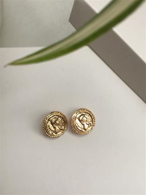 Сережки монети — ціна 30 грн у каталозі Сережки Купити аксесуари за доступною ціною на Шафі