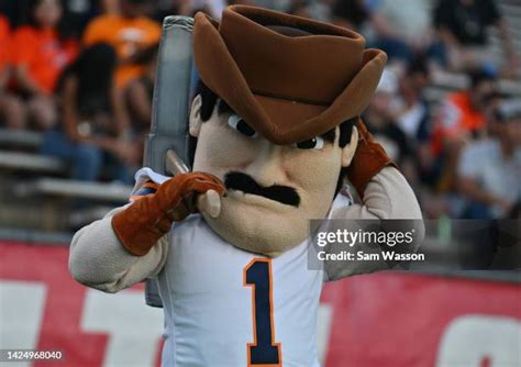 Utep Football Photos And Premium High Res Pictures Getty Images