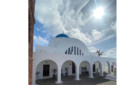 Ιερ Ιερός Ναός Ευαγγελισμού Θεοτόκου Εμπορείου Σαντορίνης