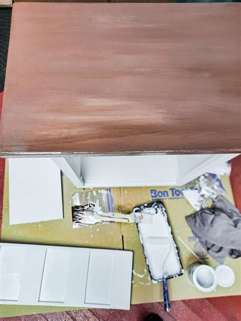 Transform Your Bookcase With This Diy Bookshelf Makeover Idea Katie T