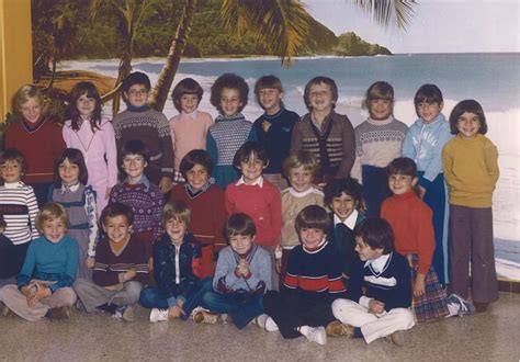 Photo De Classe Ce2 Batarelle De 1980 Ecole La Batarelle Copains Davant