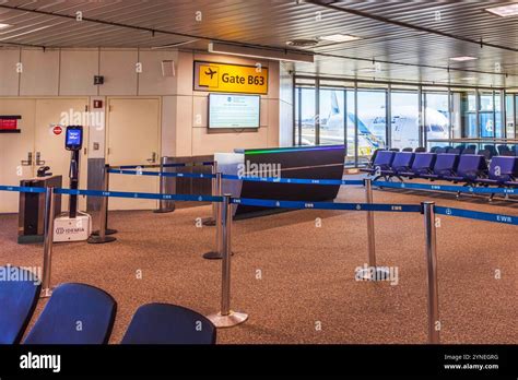 Boarding Gate Ioi
