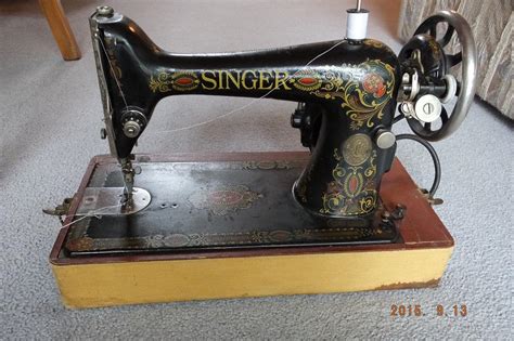 Vintage Singer Sewing Machine Model 66 Red Eye Portable With Case