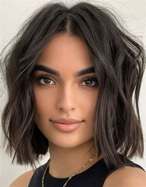 Creative Inspirations For Bob Haircut Styles Middle Part Textured