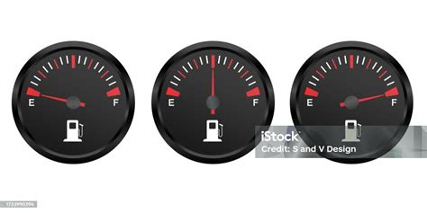 연료 게이지 세트 낮은 중간 및 가득 찬 탱크 둥근 검은색 자동차 대시보드 3d 연료 표시기 및 센서 흰색 배경에 분리된 벡터 그림입니다 0명에 대한 스톡 벡터 아트 및