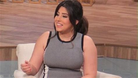 أيتن عامر تودع 2023بإطلالة حمراء