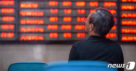 中 상하이증시·홍콩 항셍지수 상승 반전