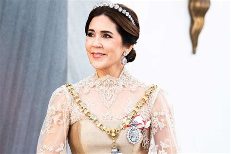 Queen Mary Tiara Finland